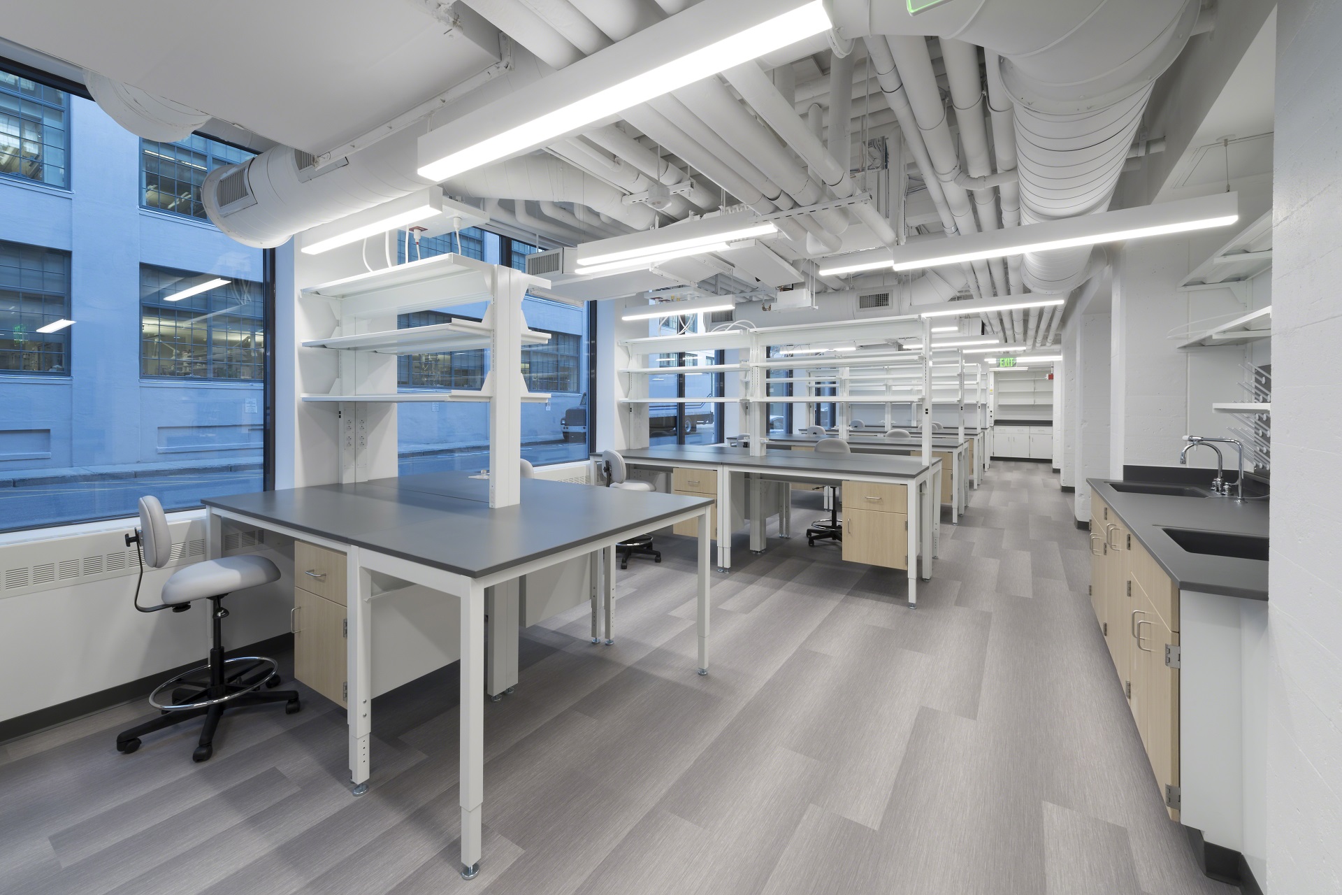 Altus™ Table System | Spencer-Virnoche